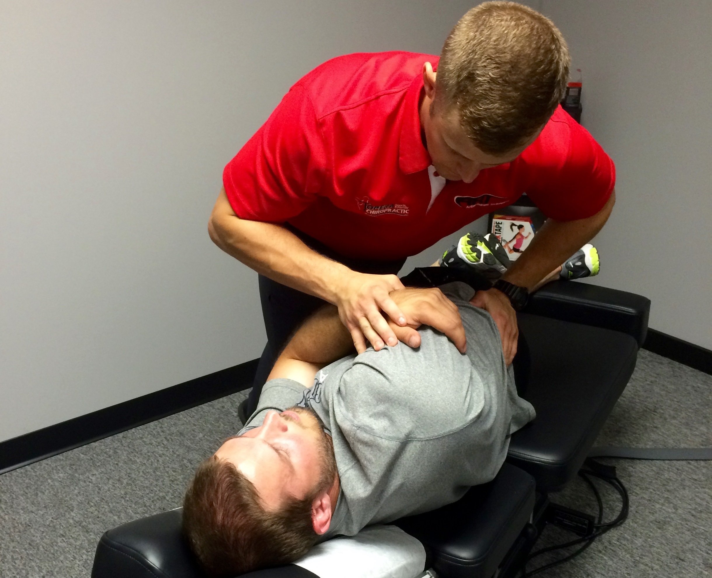 Chiropractic Adjustments - Topeka Sports & Family Chiropractic
